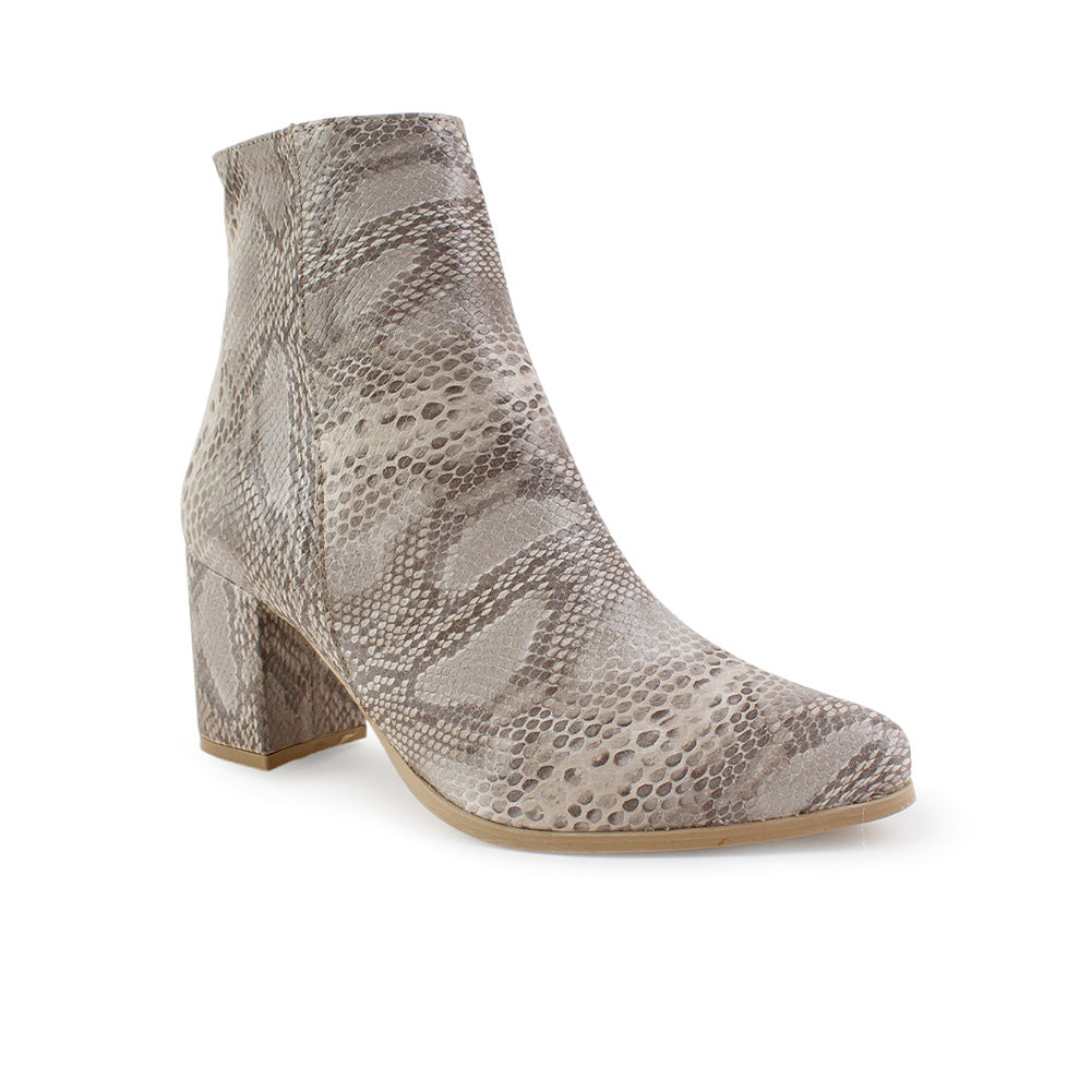 BOTAS BEIGE CORTAS BOTÍN MUJER CASUAL DAMA 1710608 – Gabriela's Zapatería